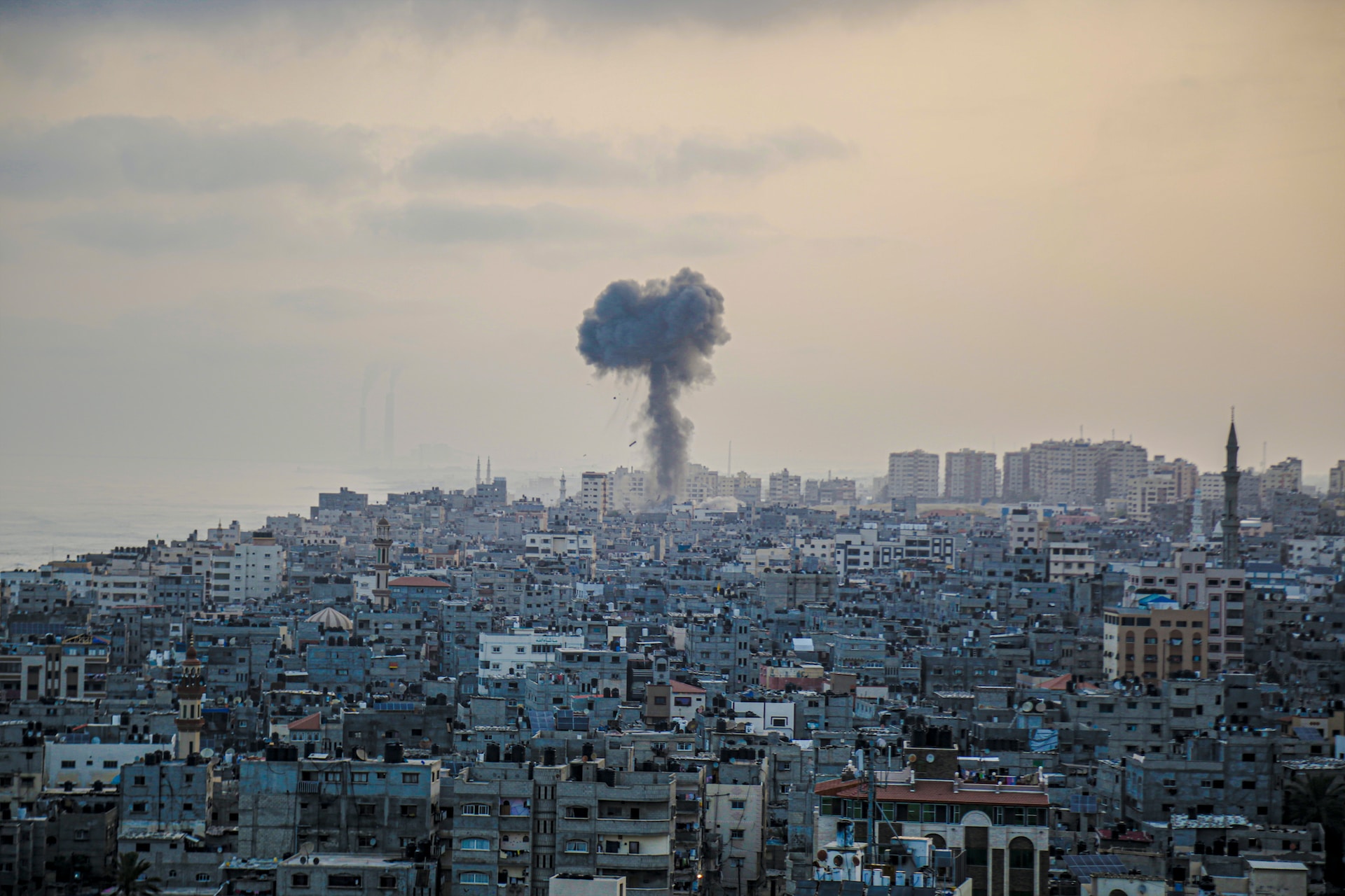 Clearing Gaza of deadly bombs could take decades | MAG